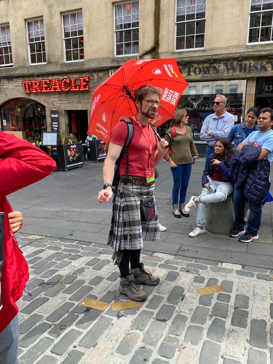 The Best Places to Visit in and Around Edinburgh - Travel A-Broads